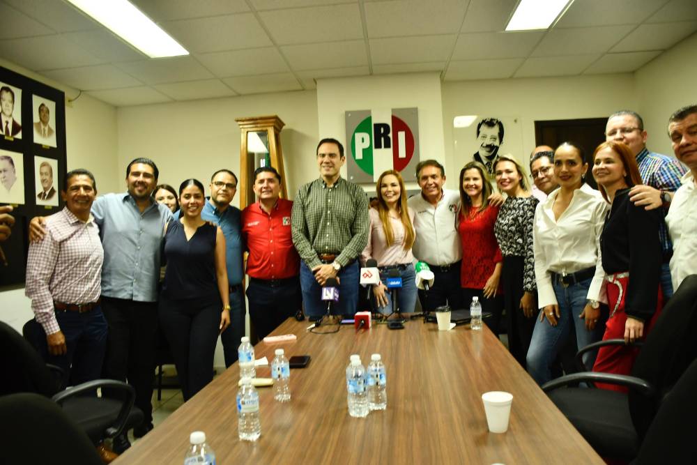 Deja Paola Gárate la presidencia del PRI Sinaloa; asume César Gerardo Lugo