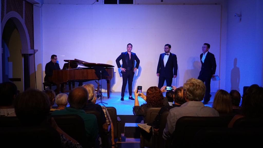 Enamoran con concierto a su público Homero Monreal, Manuel Salas y ...