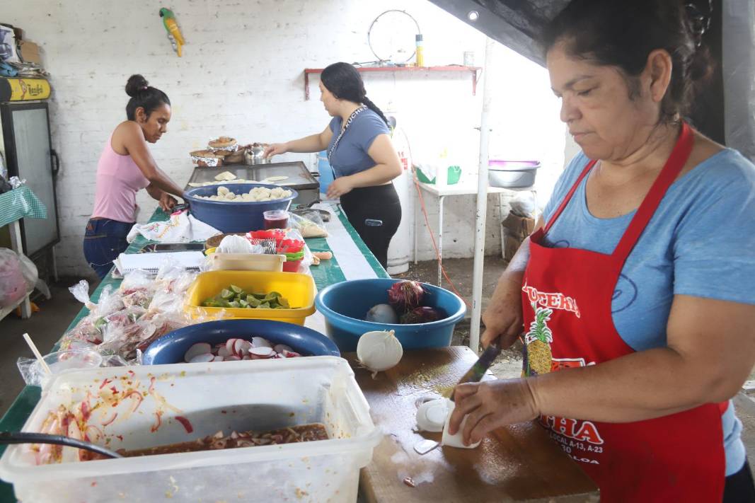 El cochito tatemado de Villa Unión, un estilo diferente de prepararlo y ...