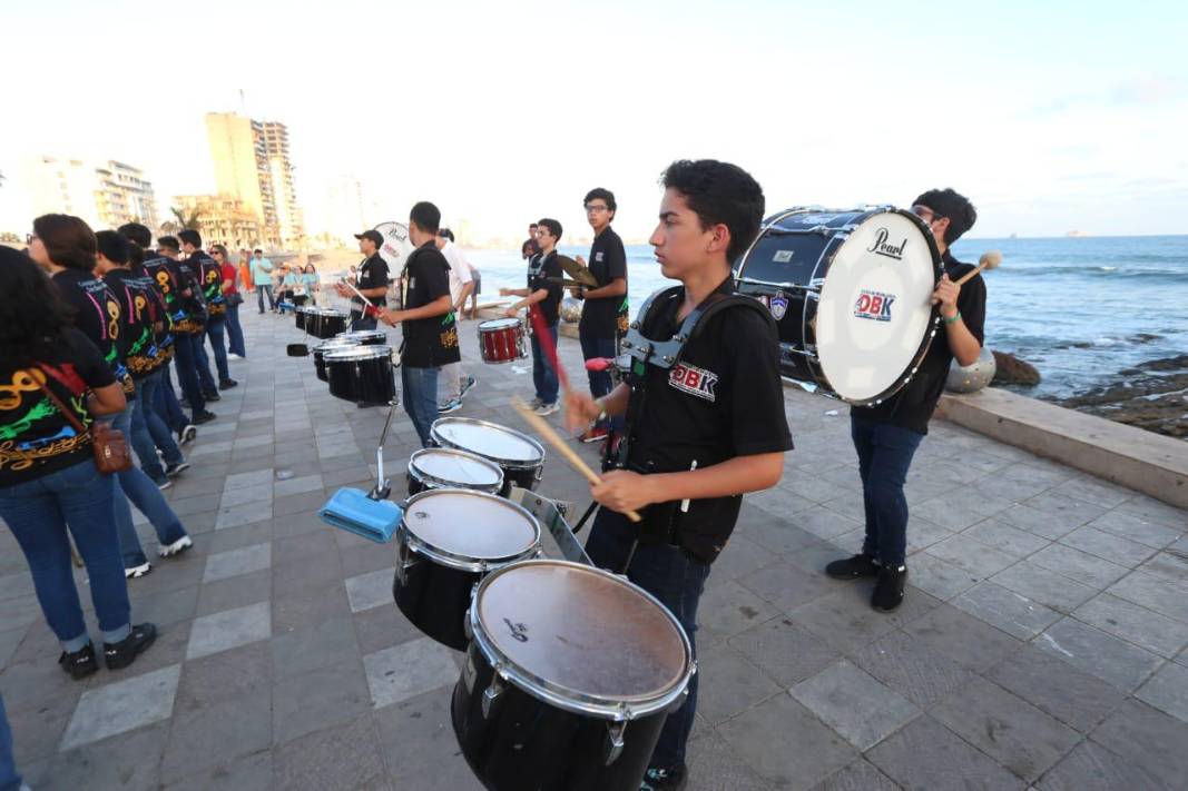 Sorprende la Banda Juvenil DBK, de Caborca, en el malecón