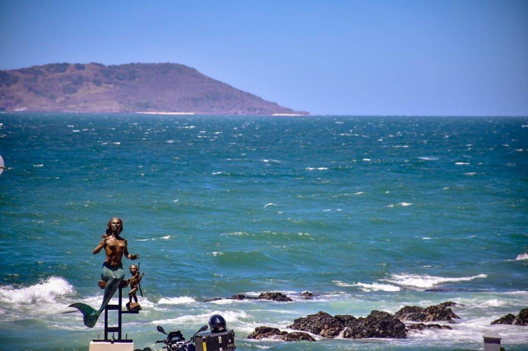Escultura ‘La Diosa de los Mares’ vuelve a la Glorieta Sánchez Taboada ...