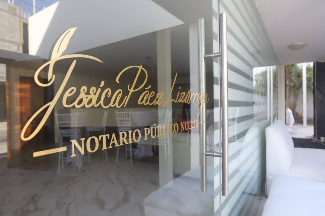 Inaugura la Notario Público Jéssica Páez Lizárraga sus oficinas en Mazatlán
