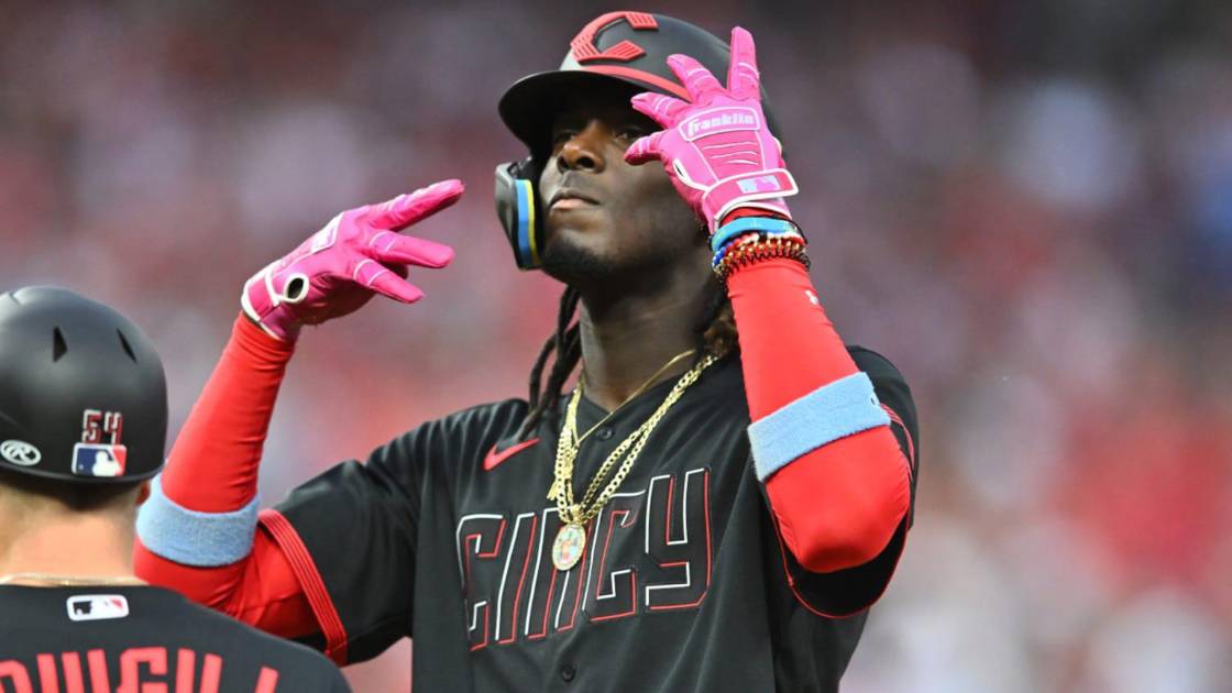 ¡Elly de la Cruz completa el primer ciclo para los Rojos desde 1989!