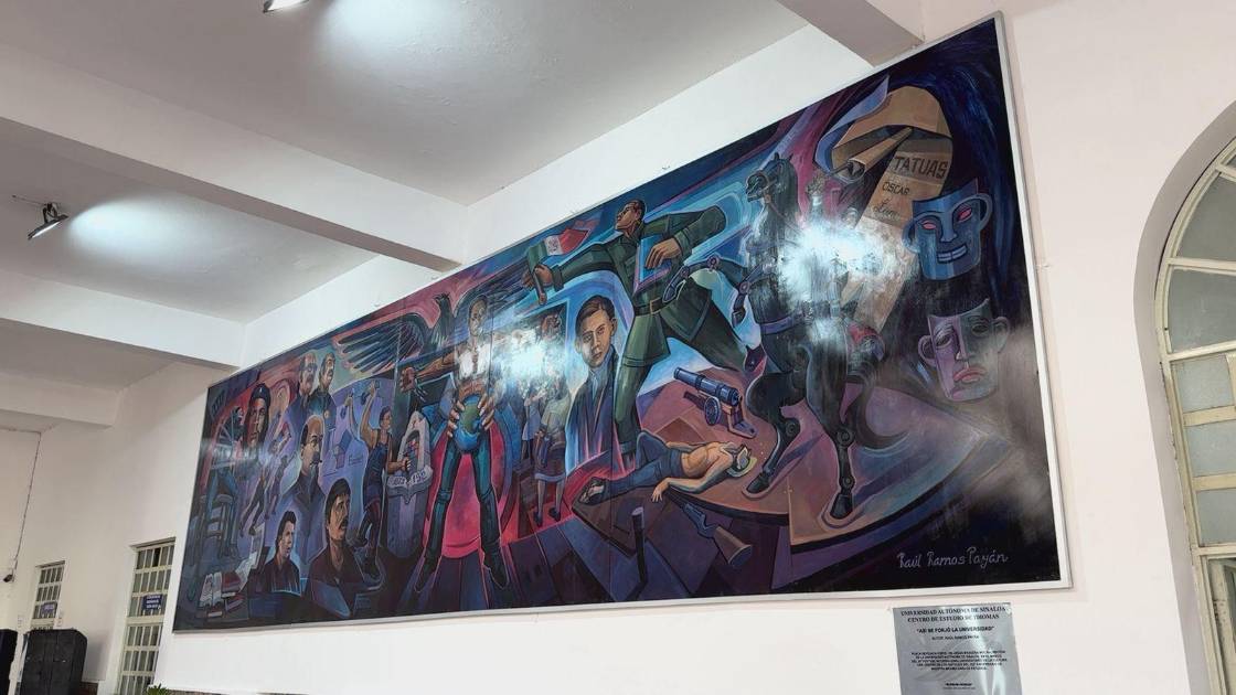 Inauguran el mural ‘Así se forjó la Universidad’ de Raúl Ramos Payán