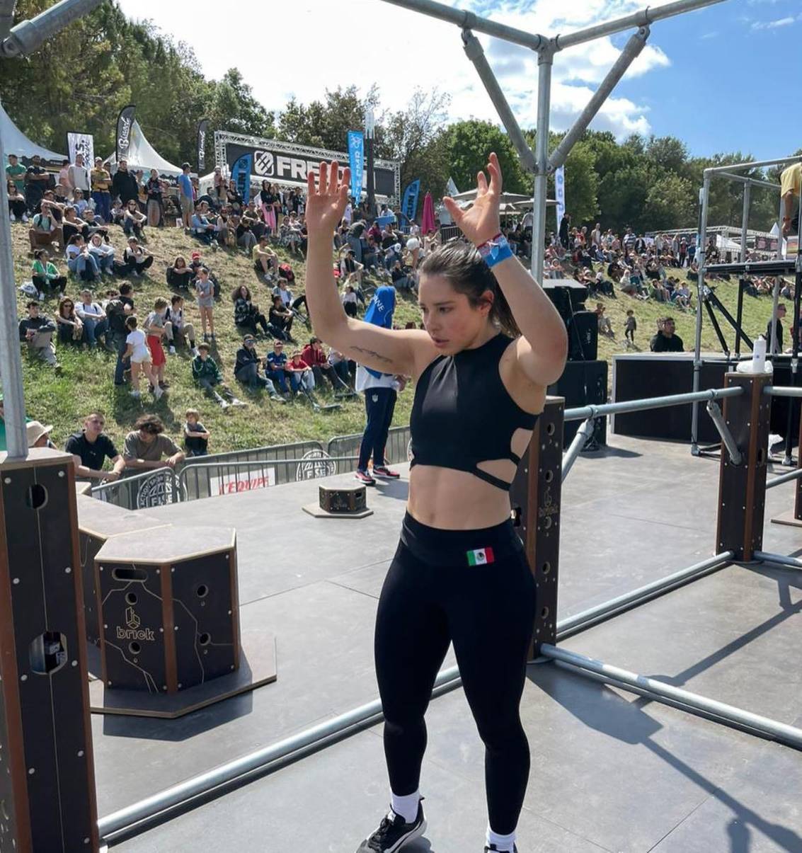 Ella Bucio da oro a México en Mundial de Parkour