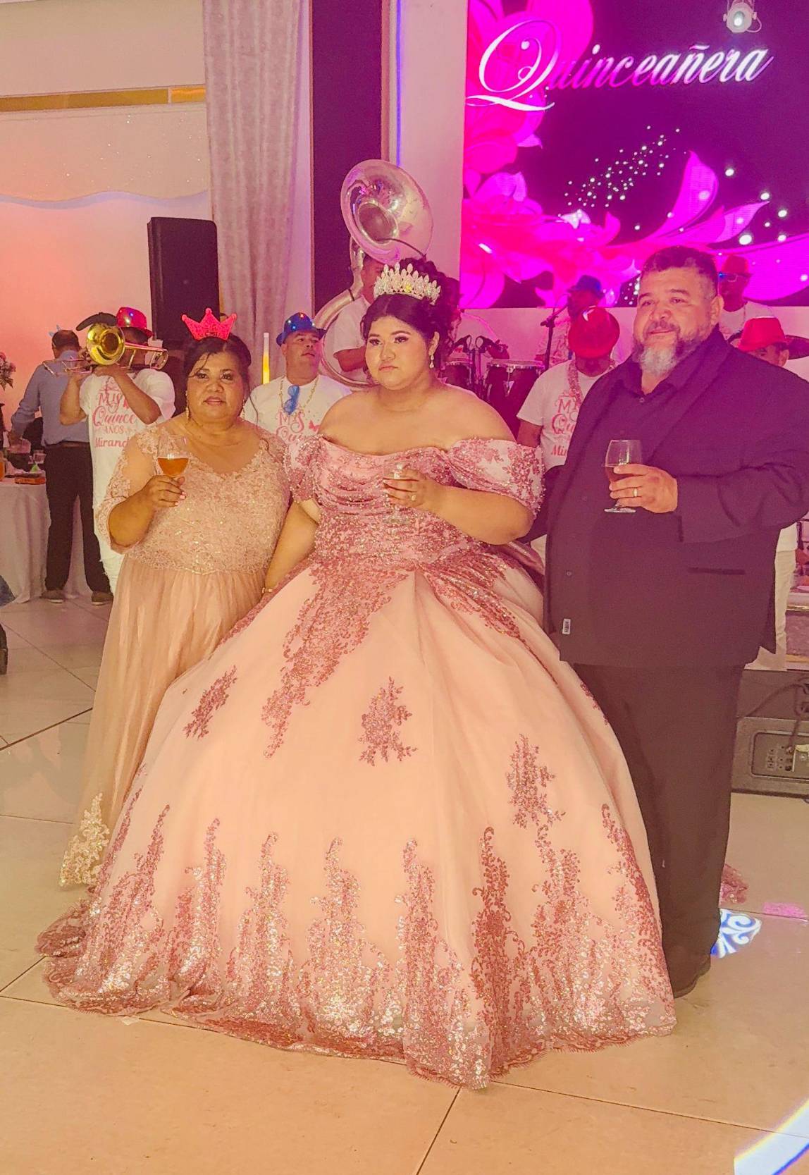 Celebra Miranda Calderón sus 15 años