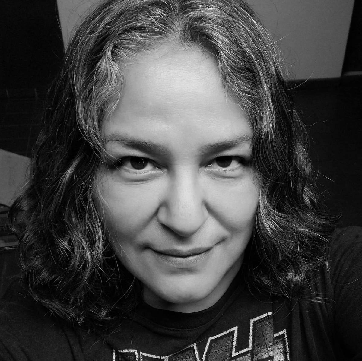 Expondrá la fotógrafa Inna Álvarez ‘Lo antiguo, lo nuevo, lo análogo ...