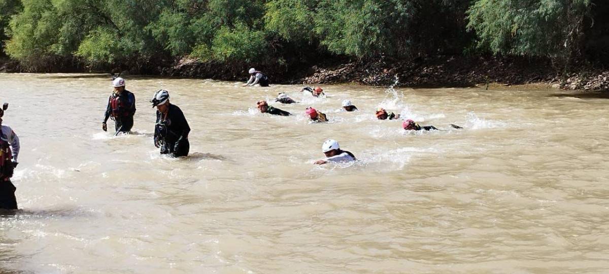 Policía Acuática recibe curso de recertificación de rescate en aguas ...
