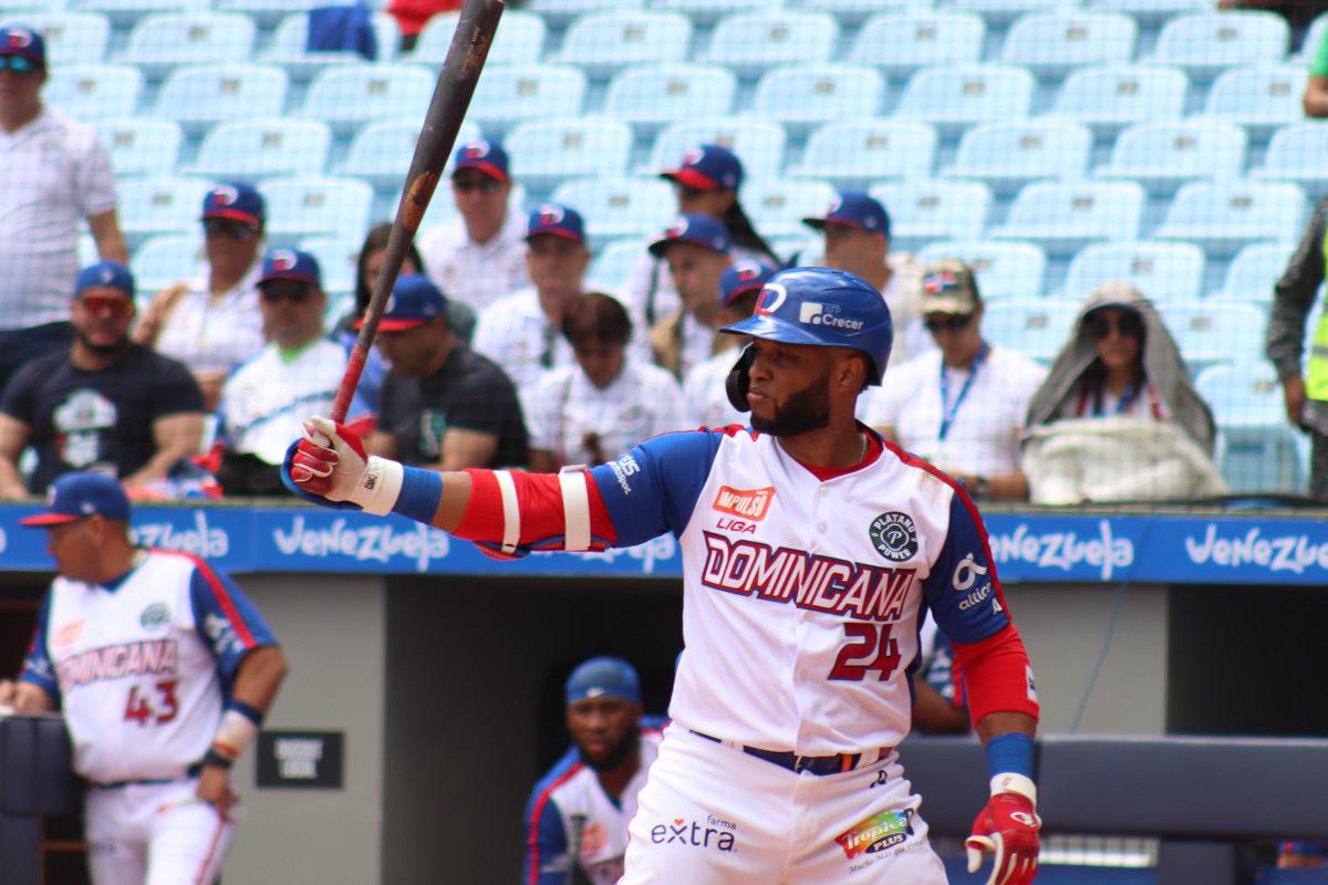 Canó contento de volver a representar Dominicana; no sabe qué sigue