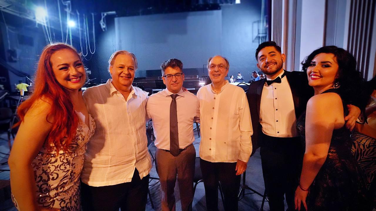 Raúl Rico agradece al público apoyar la fiesta de la cultura