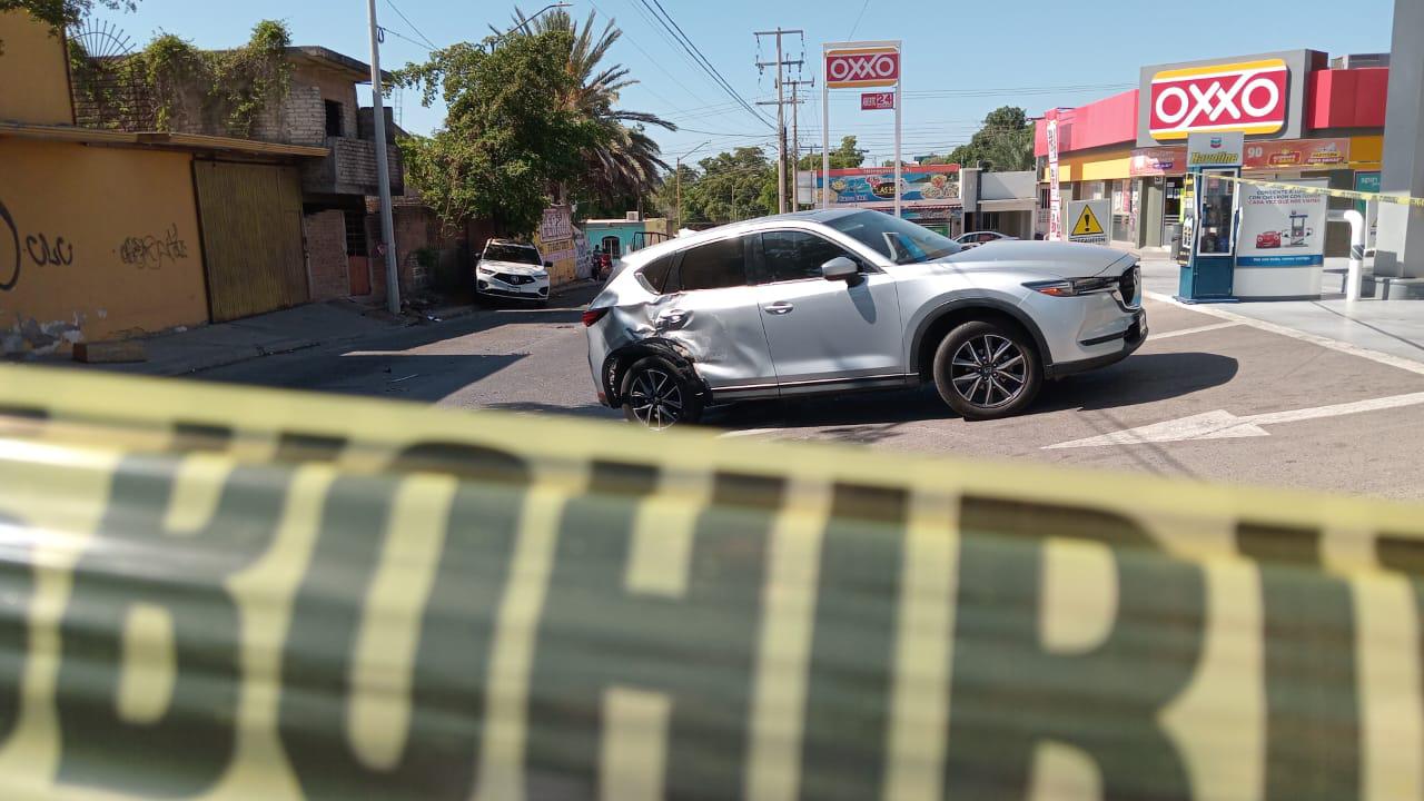 Se registra balacera en Culiacán; hay un muerto y varios vehículos chocados Se registra balacera en Culiacán; hay un muerto y varios vehículos chocados