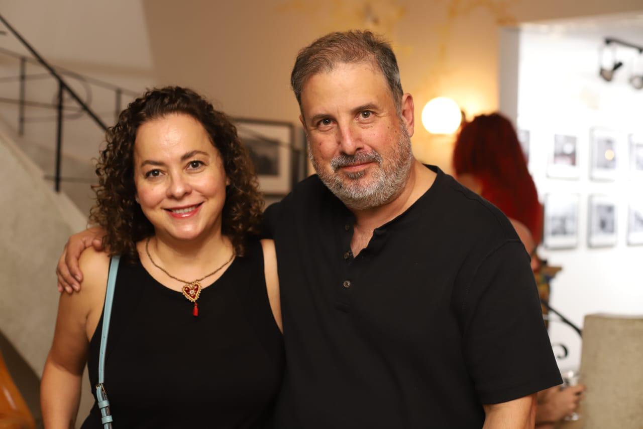 Presenta Martín Gavica ‘Hablario de un artista’, en la Galería La Roosevelt