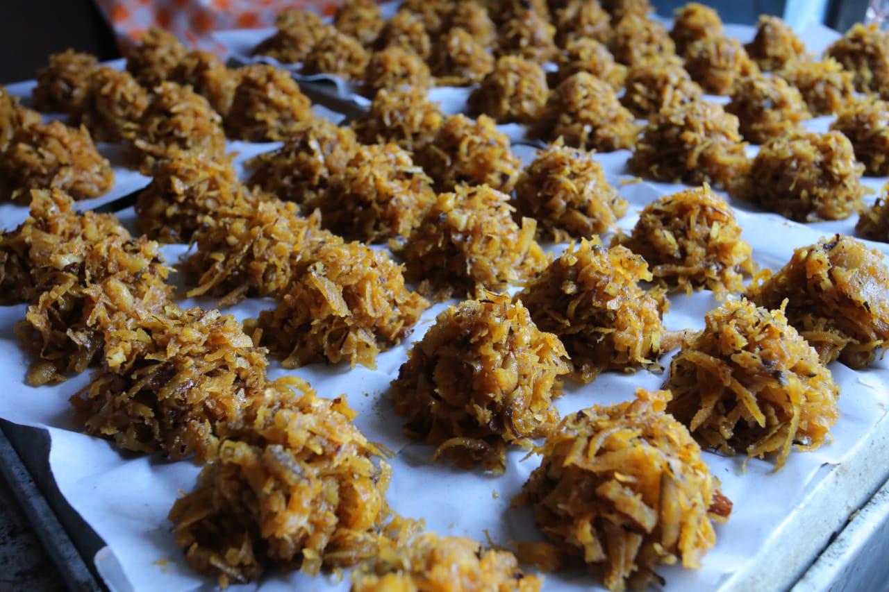 Doña Leonila ofrece cocadas naturales a turistas y mazatlecos con el ...