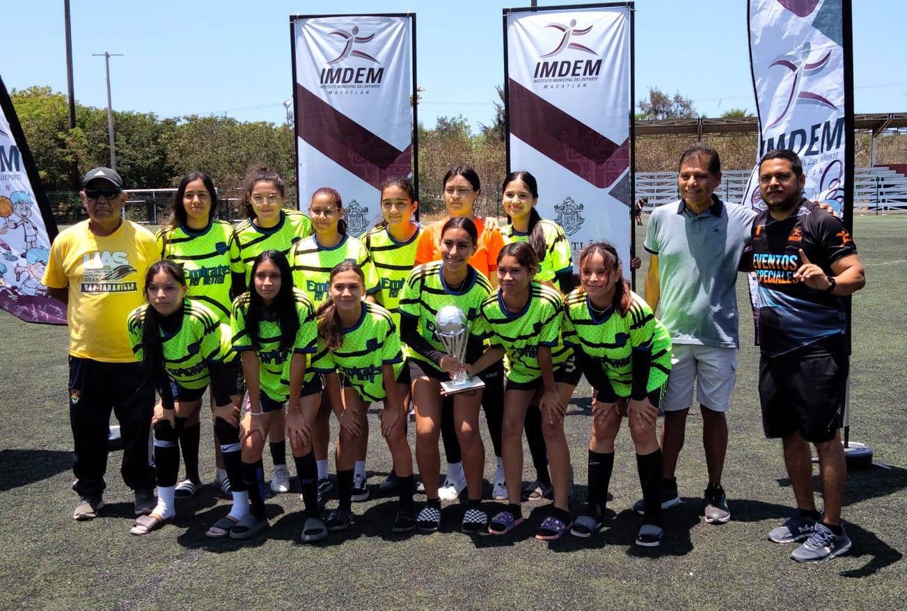 Domina CBTIS 51 Liga Estudiantil de Futbol