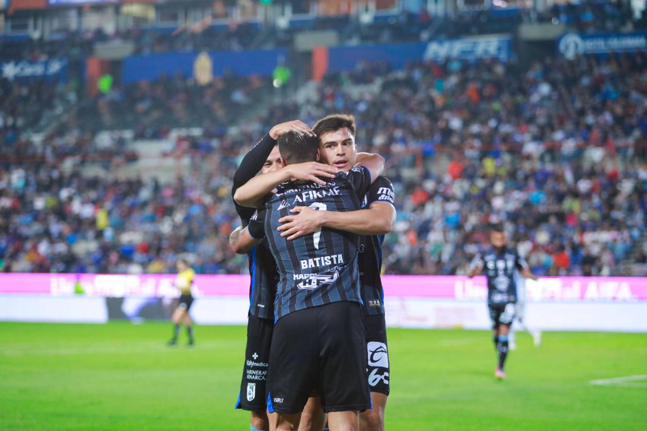 Gallos da la campanada en Pachuca, en histórico partido