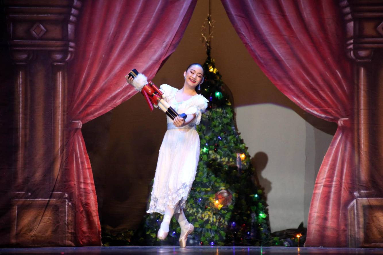 Viven en escena la magia de ‘El Cascanueces’