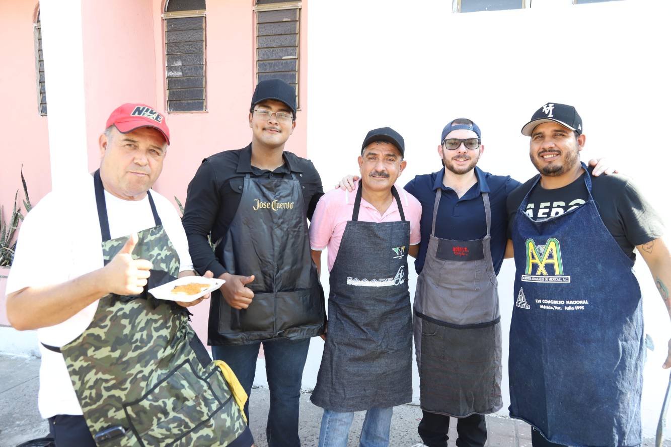 Alegría, música y tradición en la Verbena del Club Rotario Mazatlán
