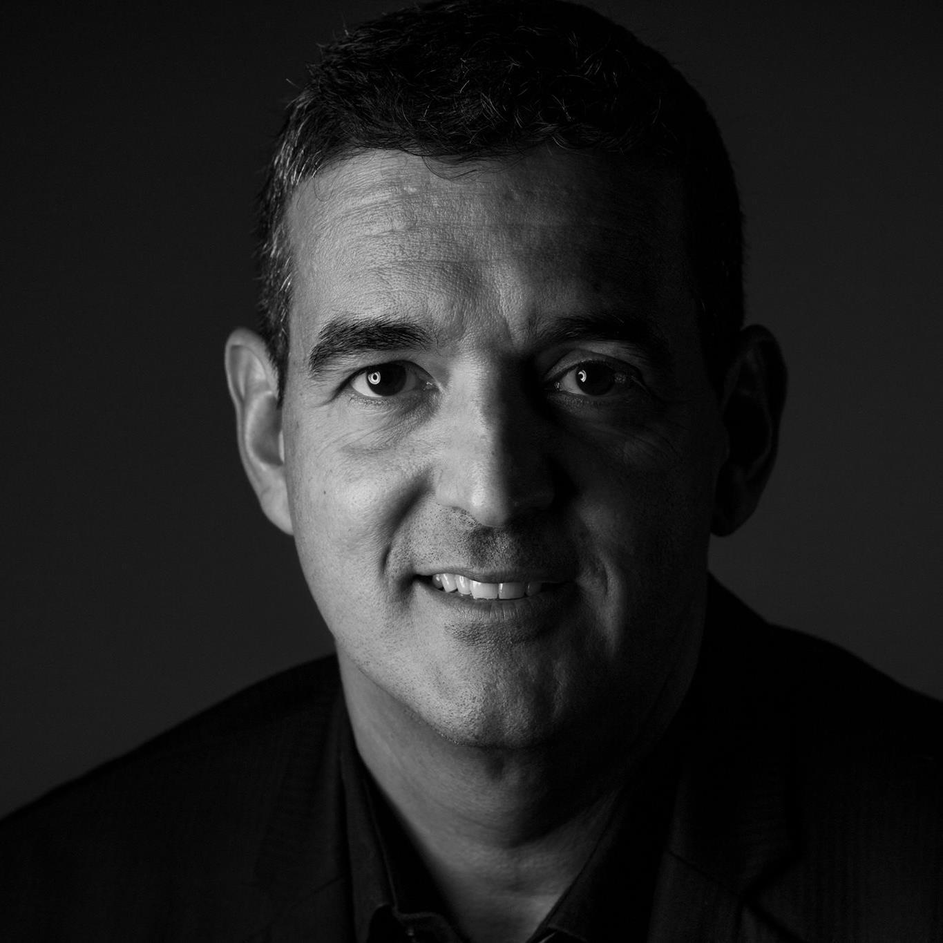 Impulsa Alberto Cárdenas Aldrete el crecimiento profesional y personal