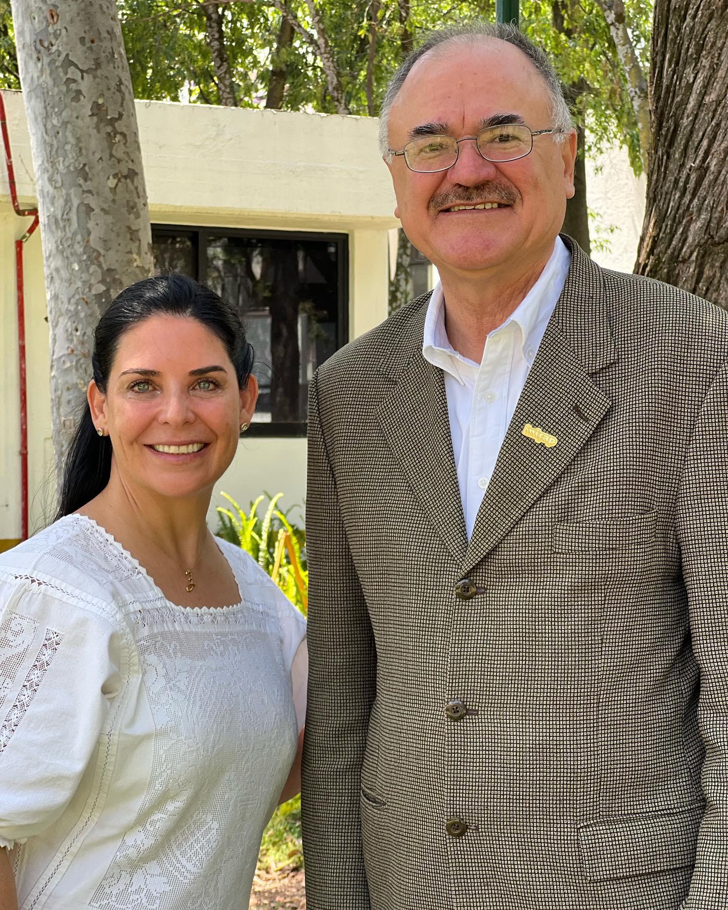 Nueva variedad de maíz azul lleva el nombre de la chef mazatleca Zahie Téllez