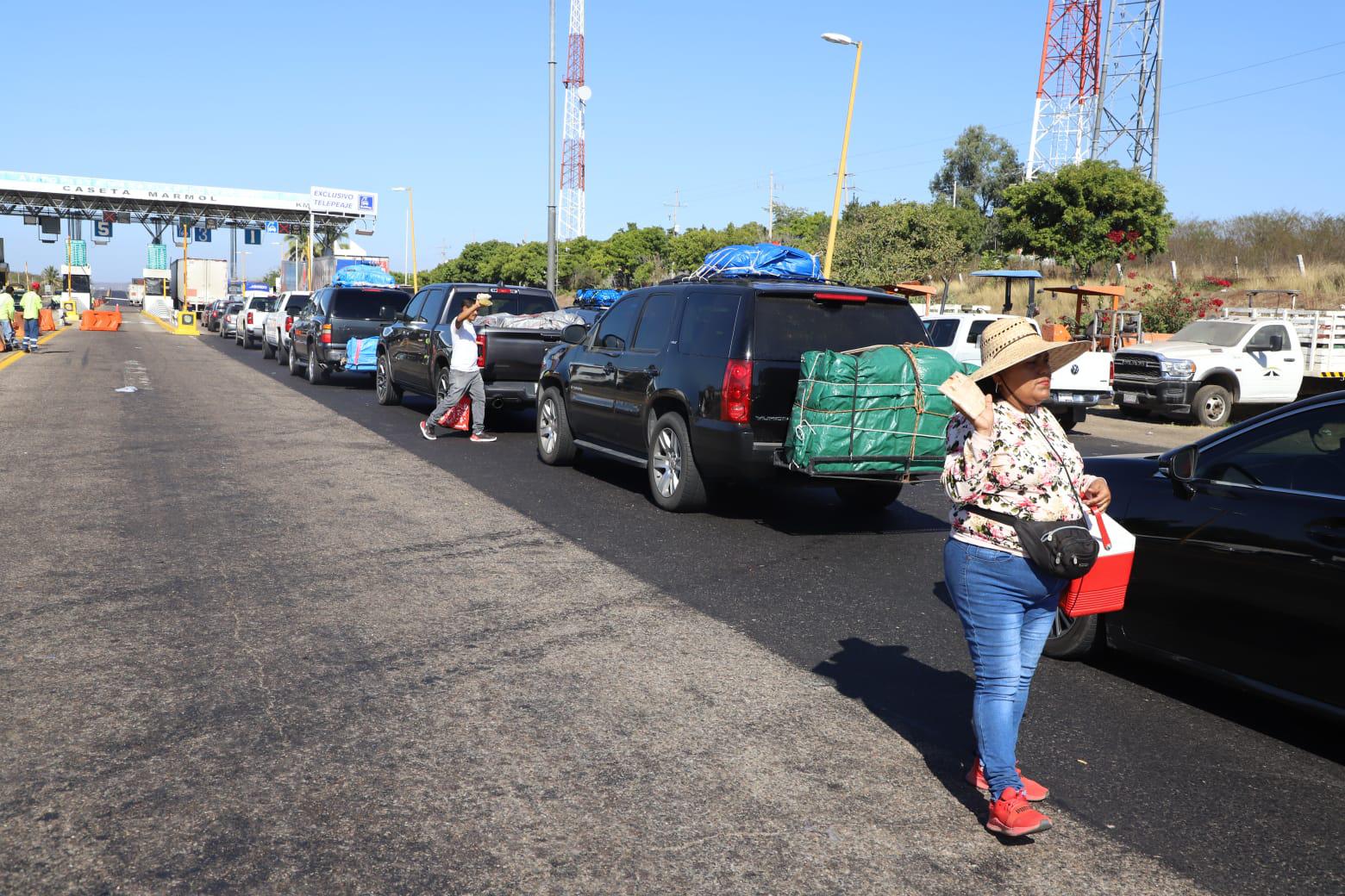 Vuelve a la normalidad la caseta de peaje de Mármol, en Mazatlán
