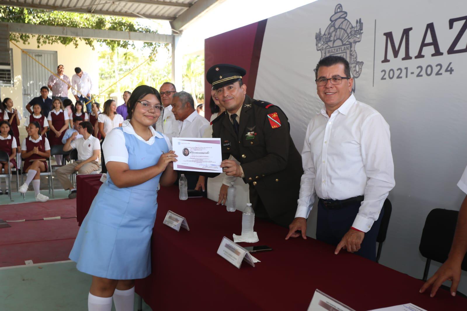 Piden apoyo en infraestructura y servicios en la Secundaria General 6