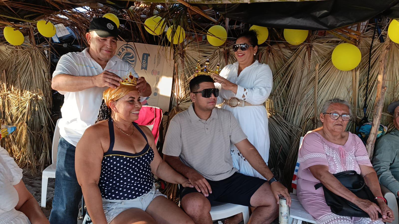 ¡Con todo y coronación! Los Zamora Robles arman su propia fiesta en Las ...