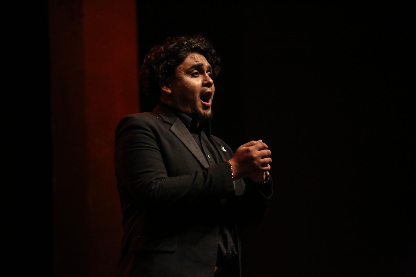 Destaca el sinaloense Alexander Torres en el concurso de Canto Linus Lerner