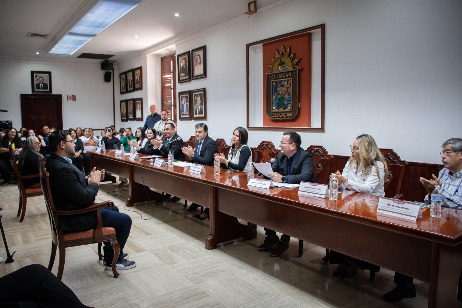 Recibe María Isabel Cruz el Premio Municipal de Derechos Humanos de ...