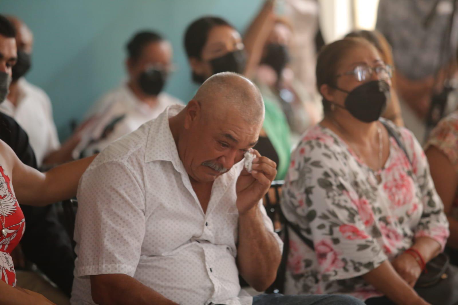 En Mazatlán entregan Medalla Jornadas Heroicas 2022 a Juan Mendiola ...