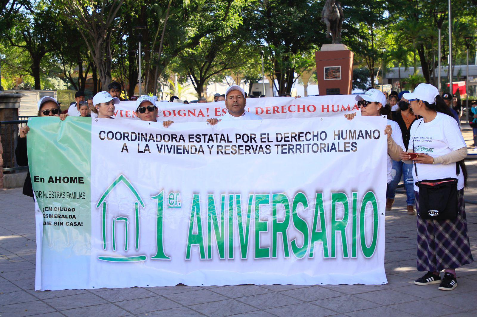 Marchan por el Derecho Humano a la Vivienda Digna y las Reservas Territoriales al Congreso del ...