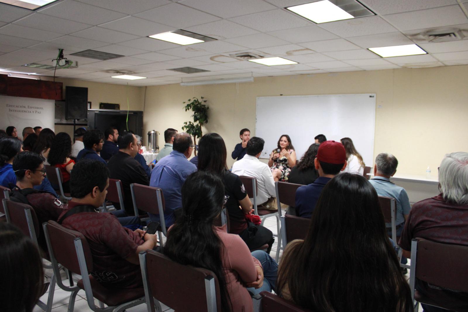 Gaby Fernández de Lara comparte su experiencia y ética en panel sobre ...