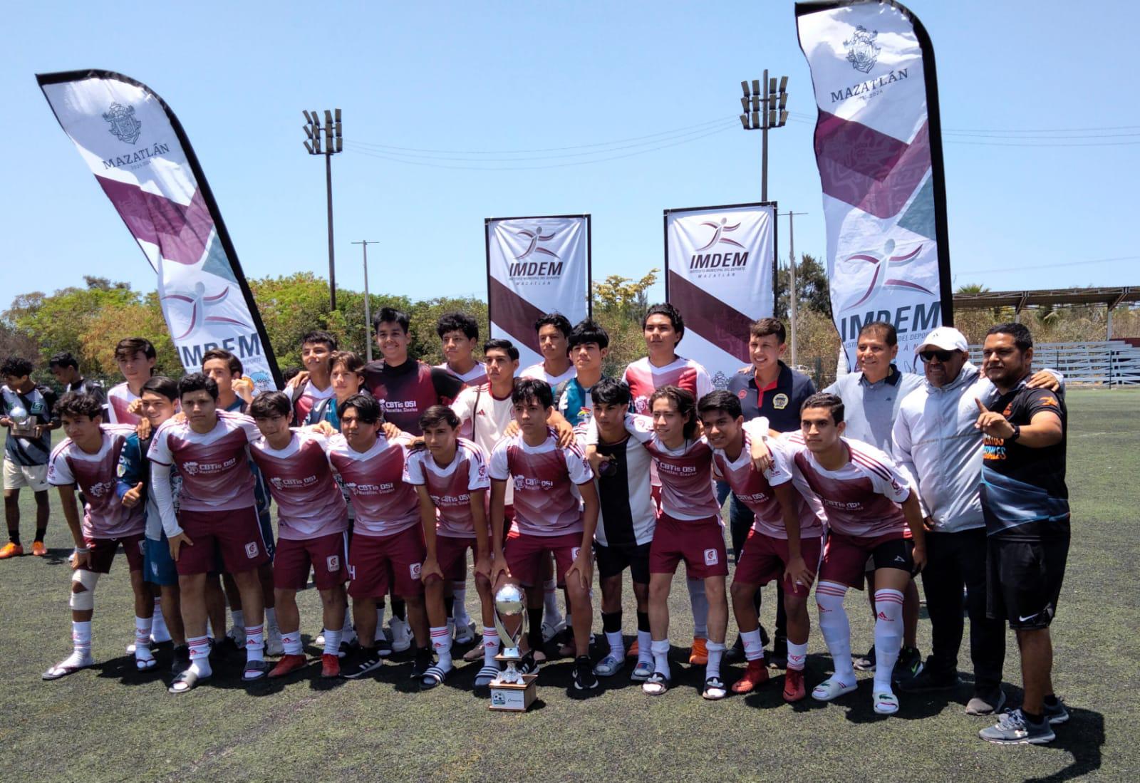 Domina CBTIS 51 Liga Estudiantil de Futbol