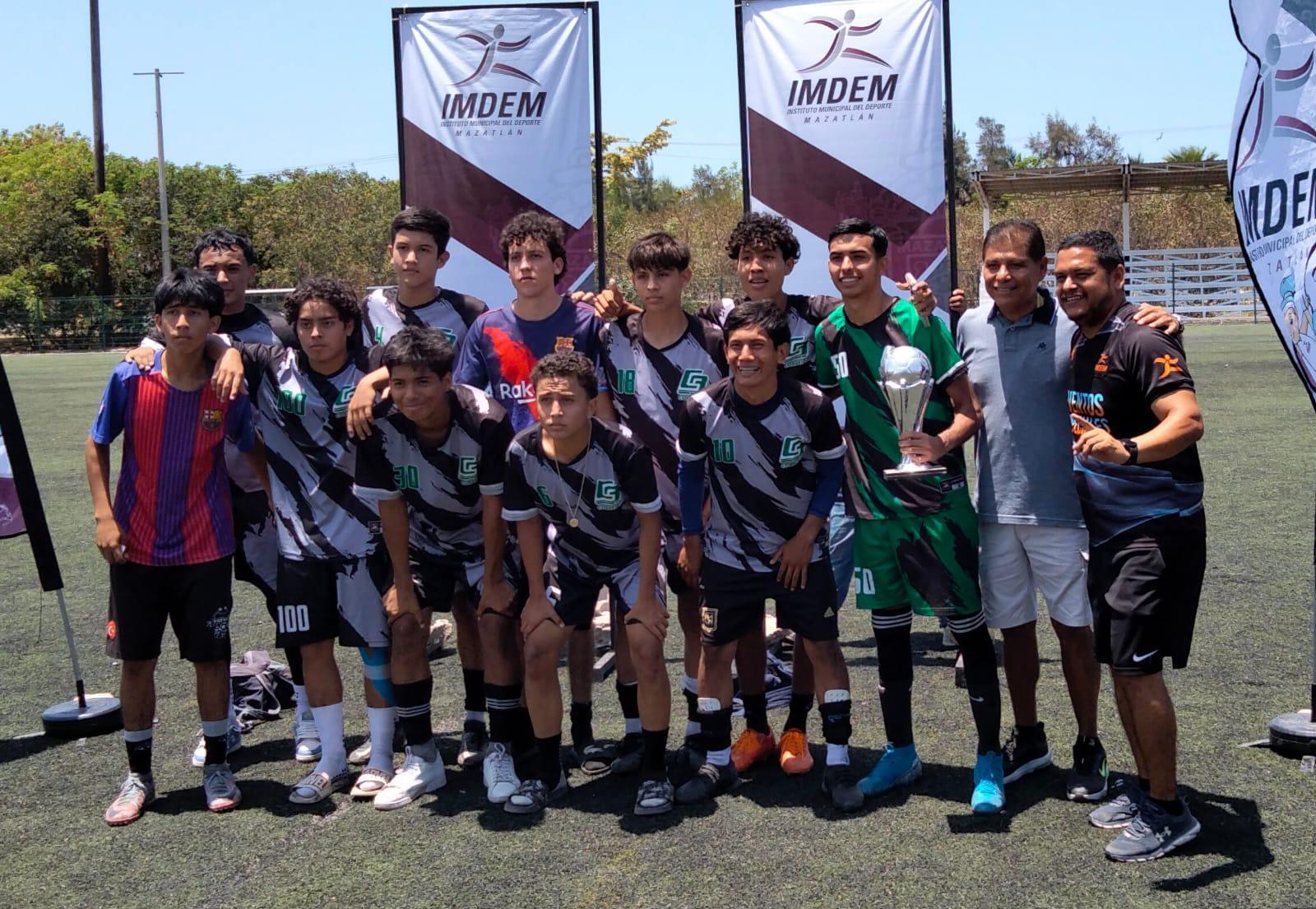 Domina CBTIS 51 Liga Estudiantil de Futbol