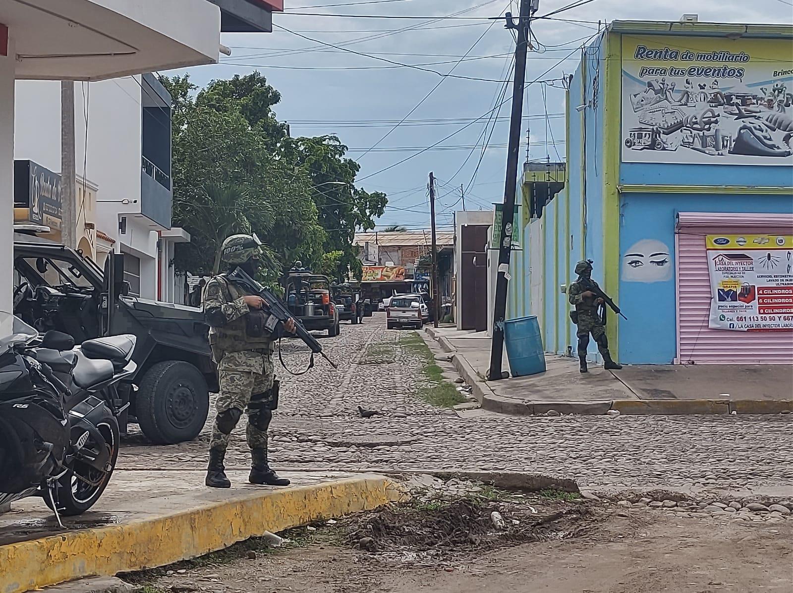 Ejército catea casa en Colonia Margarita de Culiacán