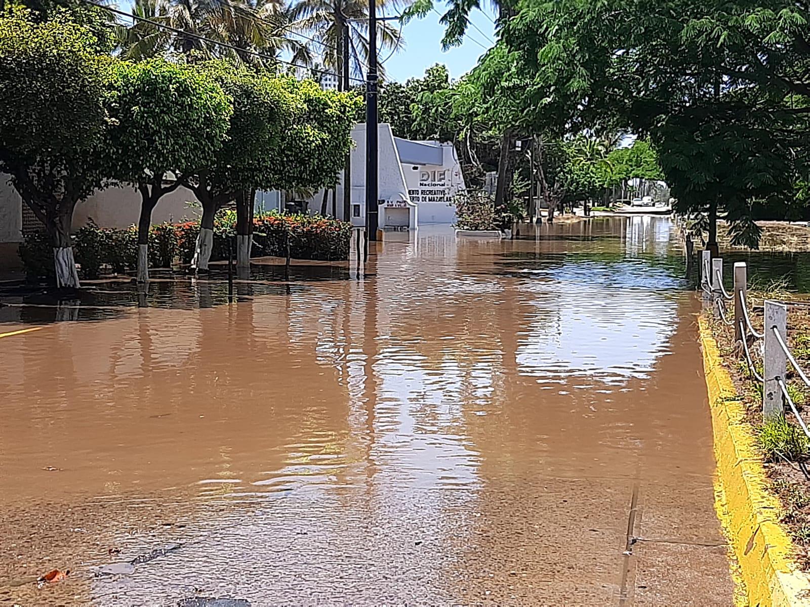 Provocan inundaciones y apagones lluvias generadas por ‘Dolores’, en ...