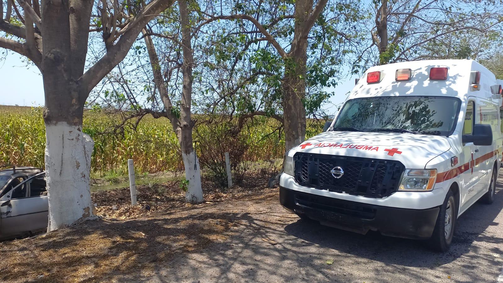 Conductor resulta herido tras ser chocado por tráiler en Culiacán