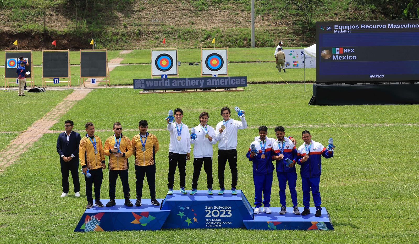 México arrasa en tiro con arco por equipos en rama varonil y femenil al lograr par de oros