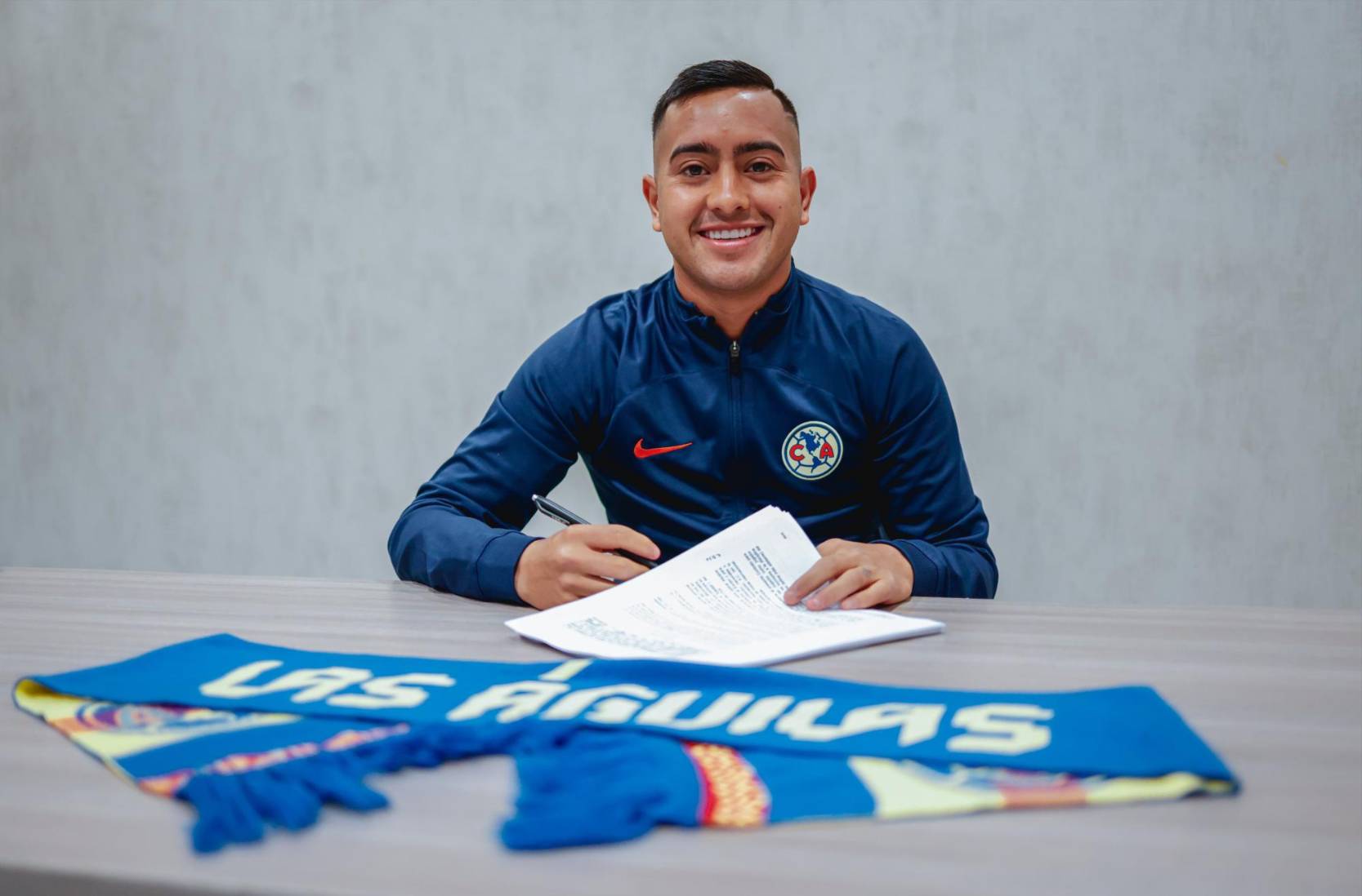 América hace oficial la llegada al nido de Érick Sánchez