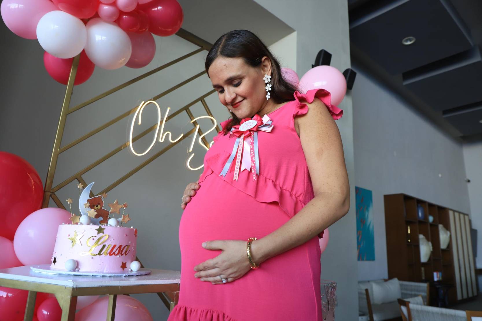 Cecilia López de Cima espera a su tercera hija, a quien llamará Luisa María