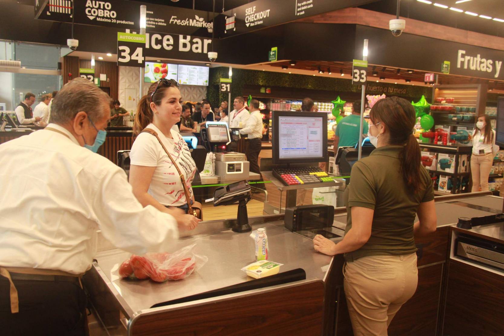 Abre Ley su Fresh Market en el corazón de la Zona Dorada de Mazatlán