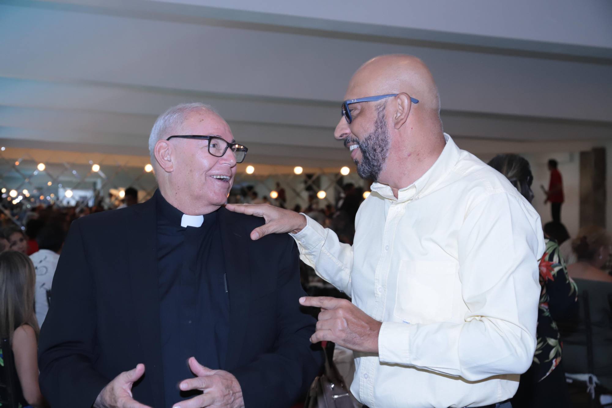Celebran al Padre Horacio en su 49 aniversario sacerdotal