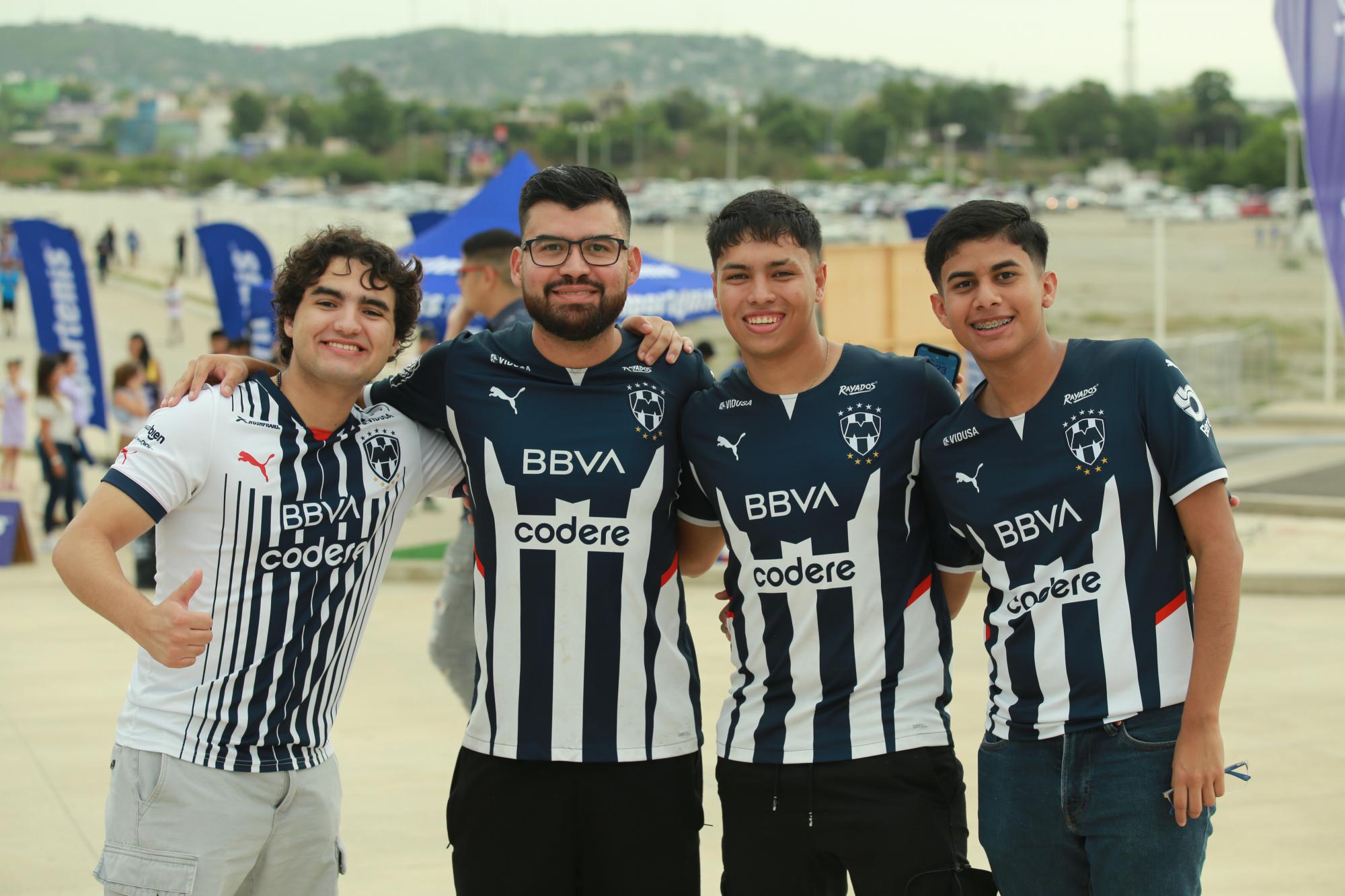 Disfrutan mazatlecos del futbol al ver en acción al Mazatlán FC