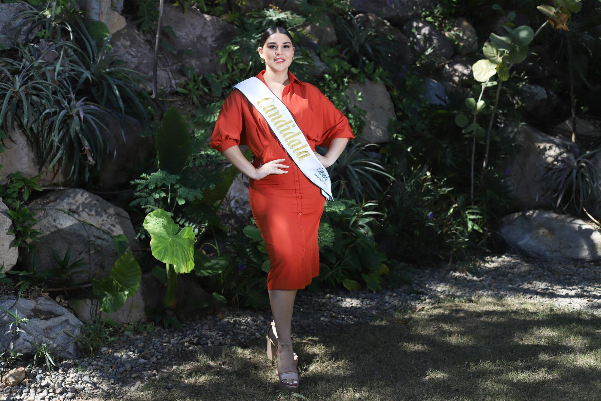 Valeria Páez es maquillista y estudiante de administración