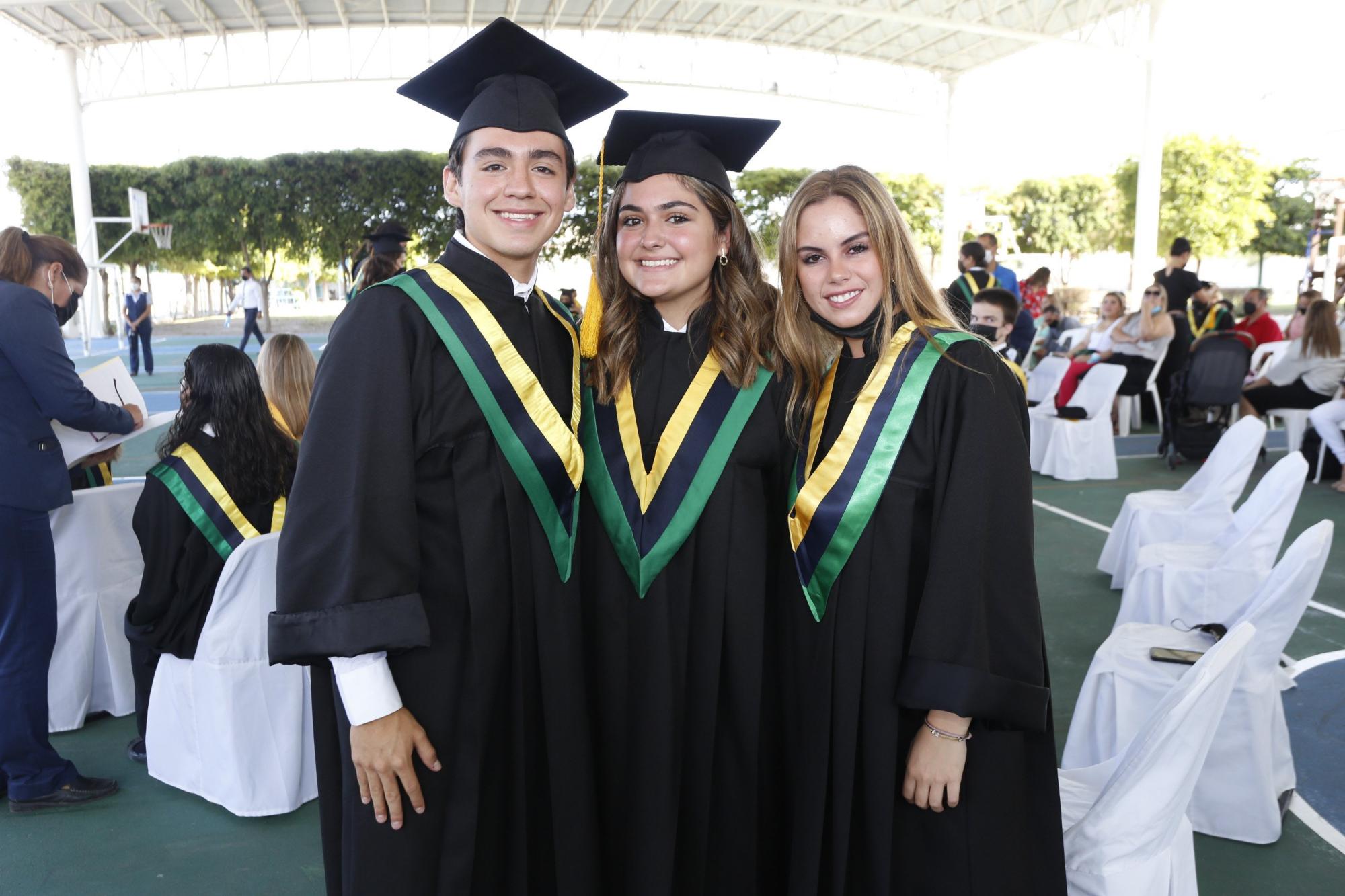 La dicen adiós al Bachillerato Anáhuac