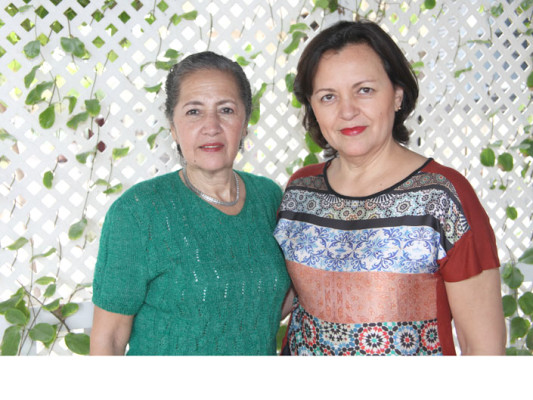 "Dos cumpleañeras"