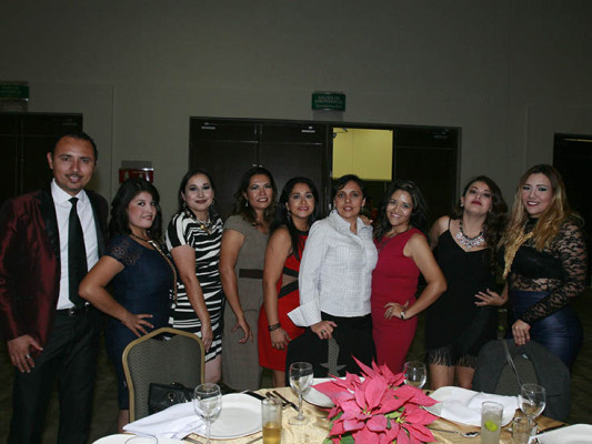 "Alegre e inolvidable velada"