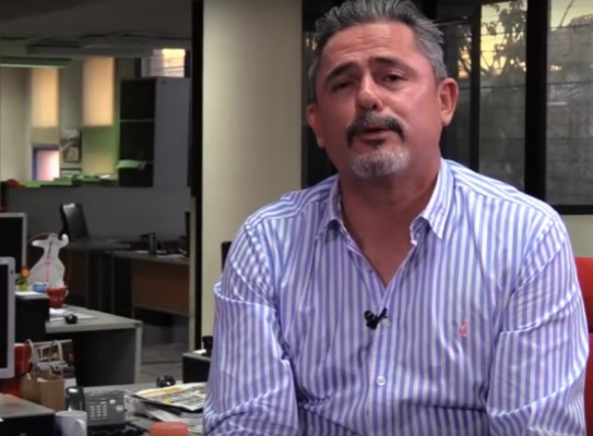 "Ahora, va Jorge Villalobos... por curul de Vanessa Sánchez"