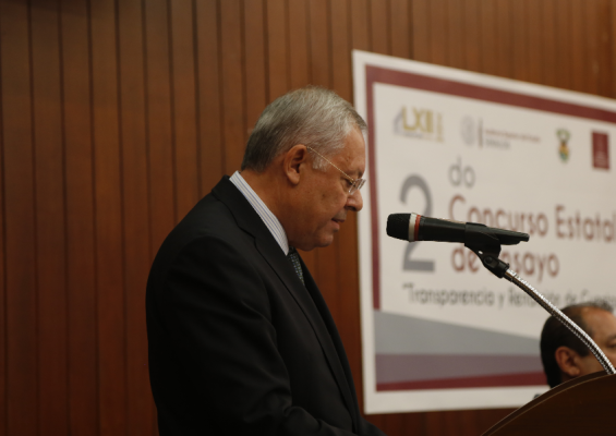 "También en Sinaloa se espía: Víctor Corrales"