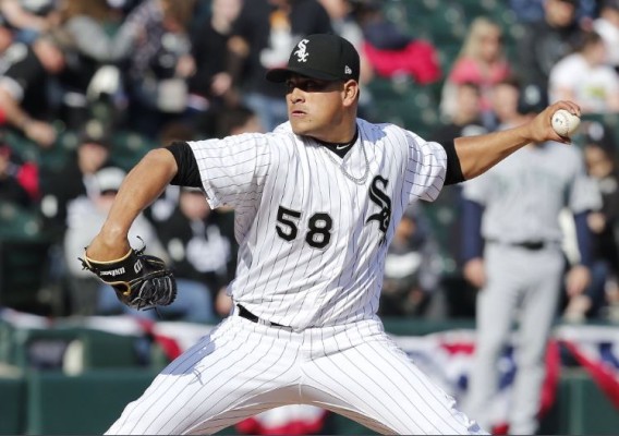 "Manny Bañuelos logra segundo triunfo del año en las Grandes Ligas"