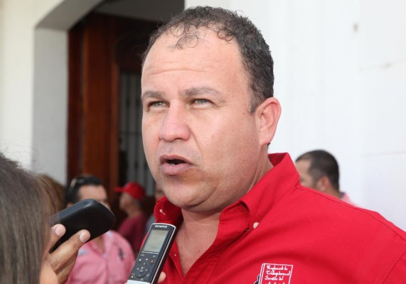 "Defiende Alarid plazas heredadas y confirma dobles sueldos de ...